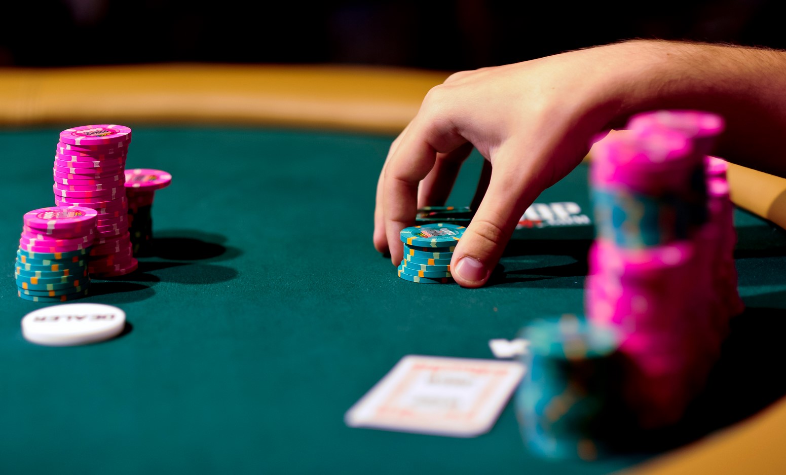 Is it possible to detect online poker collusion?